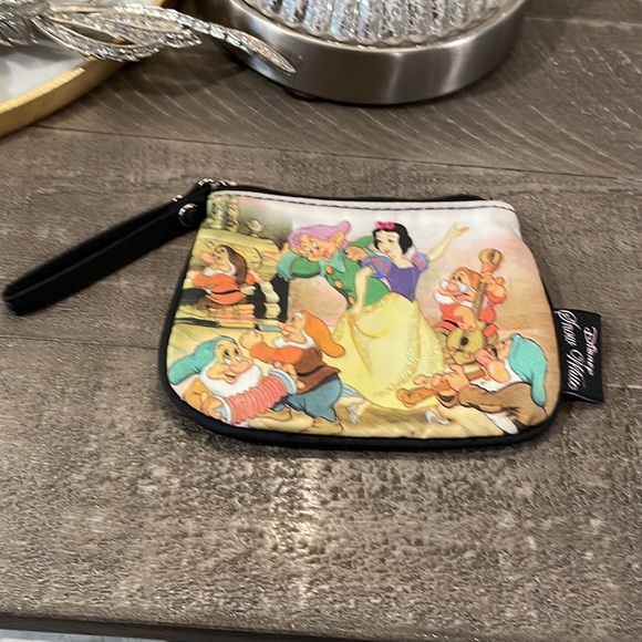 Disney | Accessories | Walt Disney Snow White Coin Purse | Poshmark